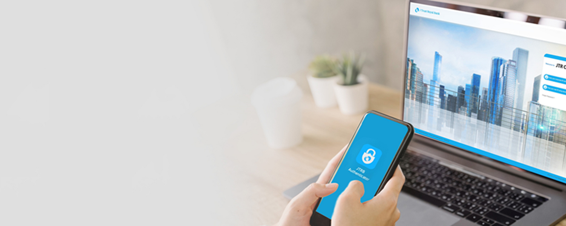 Home: J Trust Royal Bank